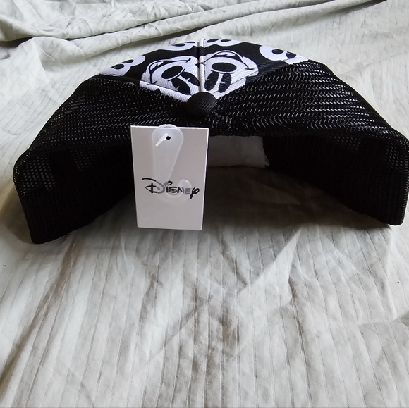Neff x Disney | Accessories | Nwt Neff X Disney Hatmickey Mouse Unisex ...